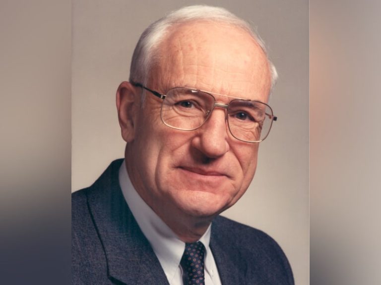 Former president and CEO of Do it Best and Fort Wayne Icon , Don Wolf ...