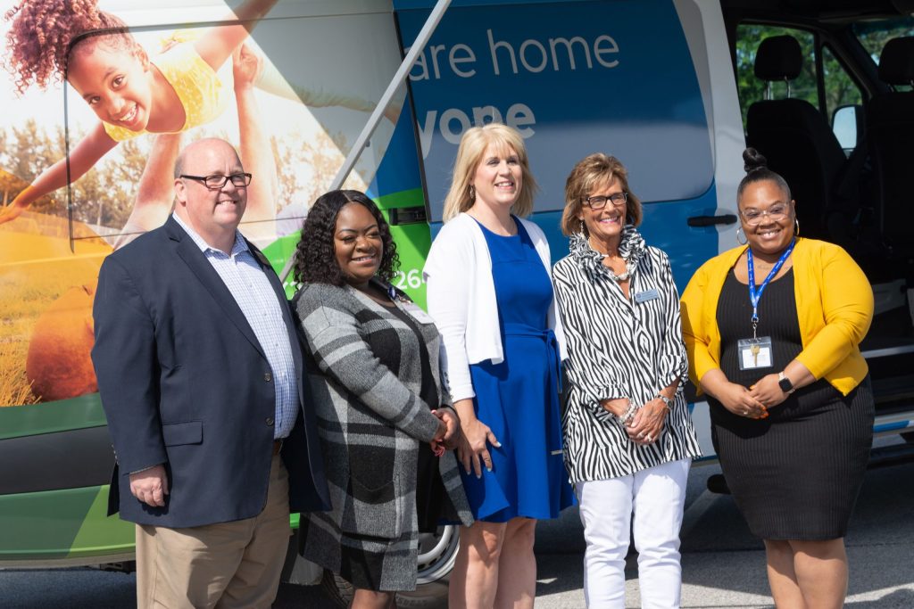 Neighborhood health unveils mobile unit - WOWO News/Talk 92.3 FM and ...