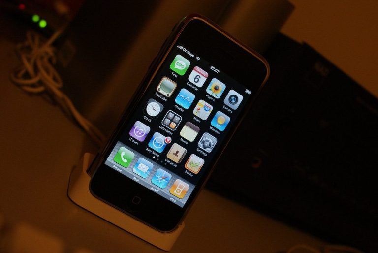 Job Seekers Targeted in New Text Message Recruitment Scam, FTC Warns ...