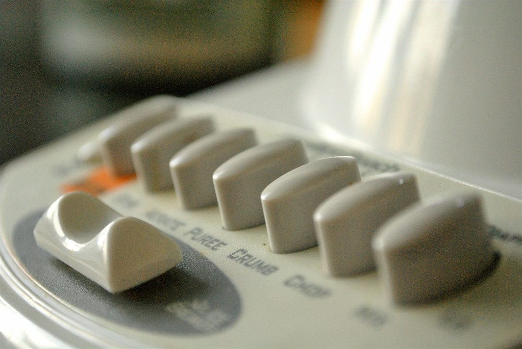 Consumer Reports warns Black+Decker blender may pose lead exposure risk ...